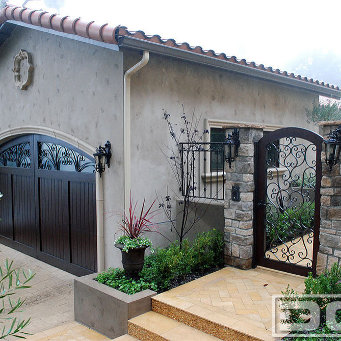 75 Mediterranean Detached Garage Ideas You'll Love - November, 2024 | Houzz