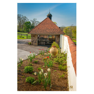 Mercer Hill Garage - Farmhouse - Garage - Philadelphia - by Archer ...