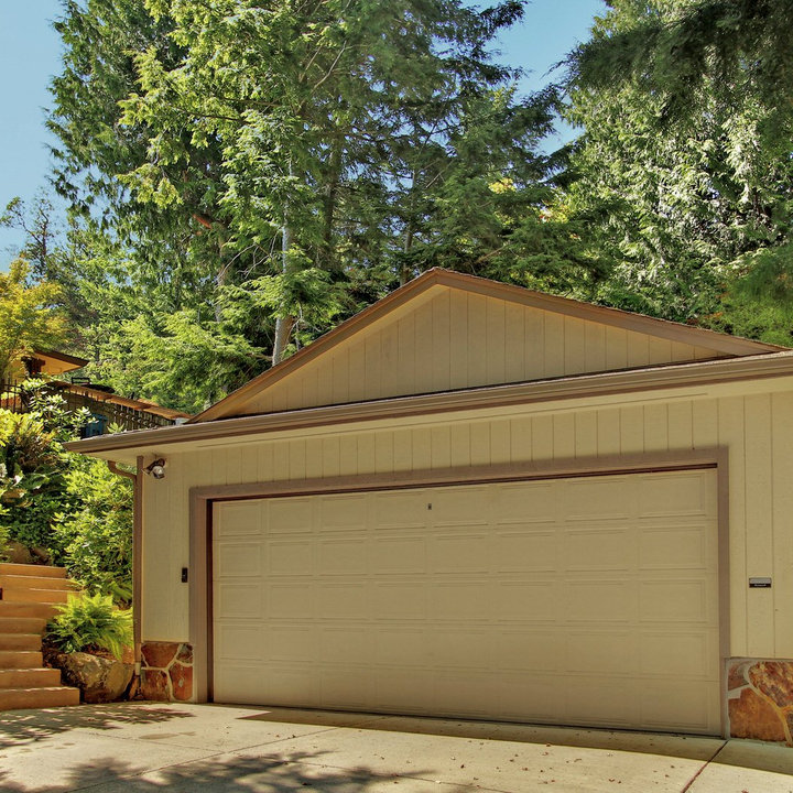 75 Mid-Century Modern Garage Ideas You'll Love - March, 2022 | Houzz