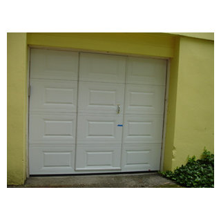 Pass-Through Garage Door. - Contemporary - Garage - New York - by Dream ...
