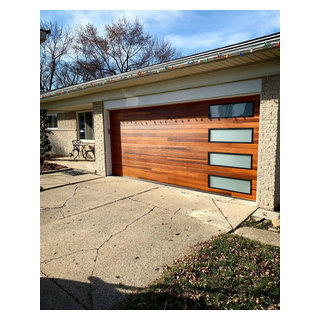 Planks - Cedar - Right Stacked Frosted Glass - Contemporary - Garage ...