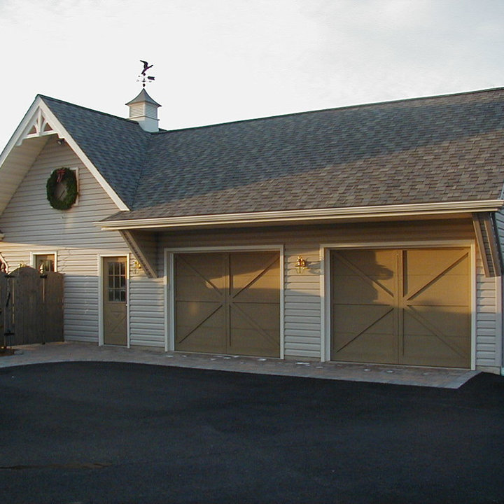 Garage And Pool House - Photos & Ideas | Houzz