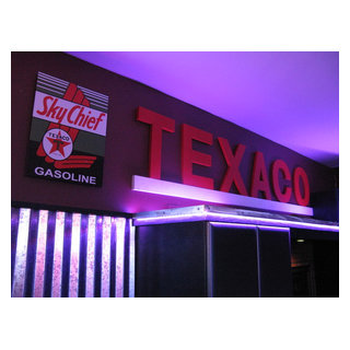 Route 66 Garage / ManCave - Traditional - Garage - Birmingham - by ...