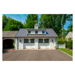 Traditional Colonial Estate Exterior, 4 Car Garage and Workshop ...