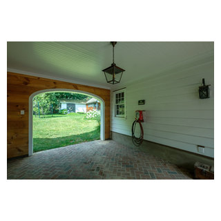 Traditional Colonial Estate Exterior, 4 Car Garage and Workshop ...