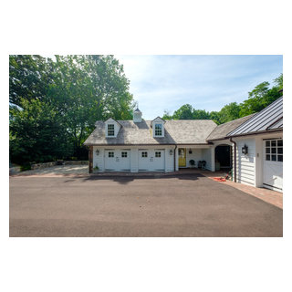 Traditional Colonial Estate Exterior, 4 Car Garage and Workshop ...