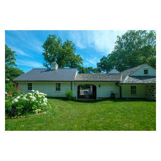 Traditional Colonial Estate Exterior, 4 Car Garage and Workshop ...