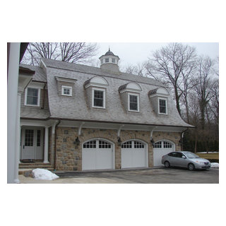 Traditional Garage - Traditional - Garage - New York | Houzz