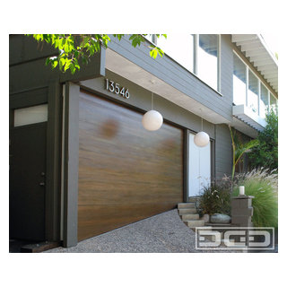 Uneven Threshold Garage Floor With a Custom-Made Garage Door by Dynamic ...