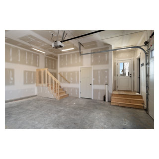 Villa Ridge Modern Farmhouse - Farmhouse - Garage - St Louis - by ...