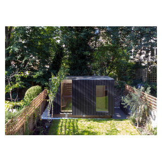 Neil Dusheiko creates 'Shadow Shed' using Shou Sugi Ban cladding in ...