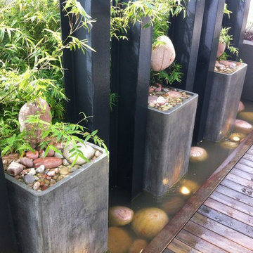 Japanese Garden Pots - Photos & Ideas | Houzz