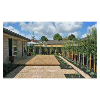 Compact Country Garden - Country - Garden - Auckland - by User | Houzz UK