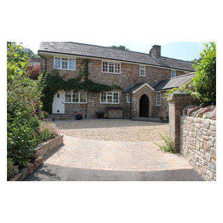 Courtyard Front Garden and Driveway - Farmhouse - Landscape - Other ...