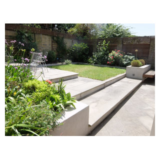 Ealing Garden with levels - Modern - Garten - London - von Breeze ...