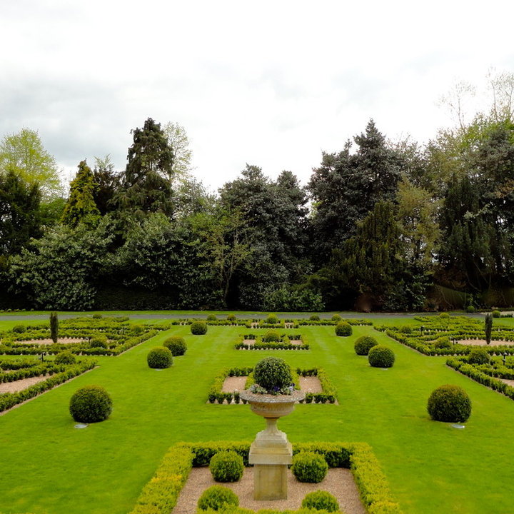 75 Beautiful Traditional Garden Ideas and Designs - January 2023 | Houzz UK