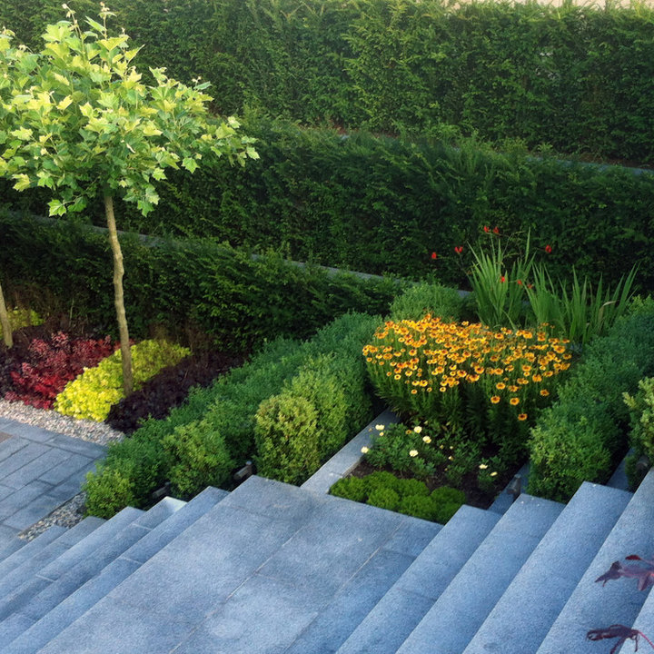 75 Blue Retaining Wall Landscape Ideas You'll Love - November, 2022 | Houzz