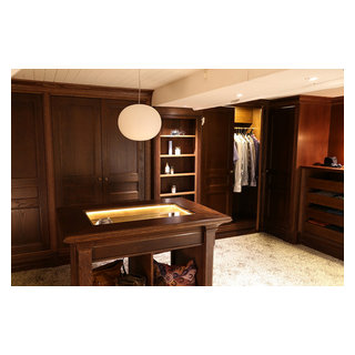 Walk in closet - Traditional - Closet - Gothenburg - by Taras ...