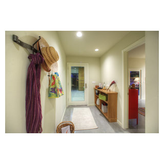 Carport Entry - Modern - Hall - Sacramento - by MAK Design + Build Inc ...