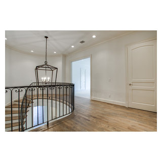 Desco - Traditional - Hall - Dallas - by Danes Custom Homes | Houzz