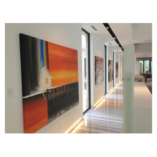 hang art - Contemporary - Hall - Miami - by HANGMYART.com | Houzz