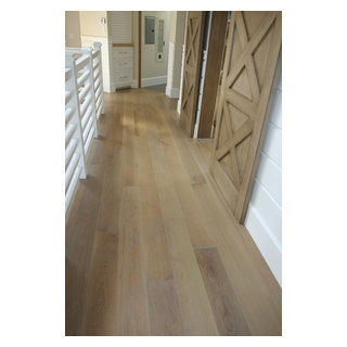 NEW - Farmhouse - Hall - Los Angeles - by Sinbad Flooring Inc. | Houzz