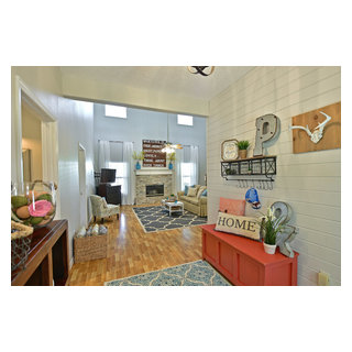 Pearson Staging Project - Shabby-chic Style - Hall - Tampa - by Designs ...