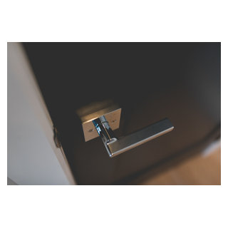 Stéphanie Fortier Design - Poignée carré chrome - Midcentury - Hall ...