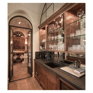 06. Normandy - Traditional - Home Bar - Houston - by ROBERT DAME ...