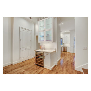1708 Michigan - Traditional - Home Bar - Houston - by Iron Gate Build ...
