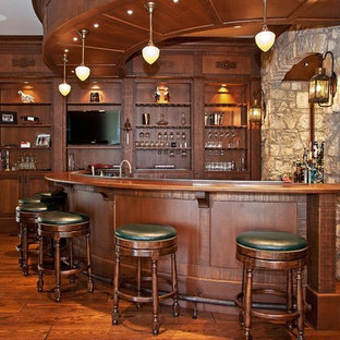 75 Beautiful Brown Home Bar with Brown Benchtop Ideas & Designs - May ...