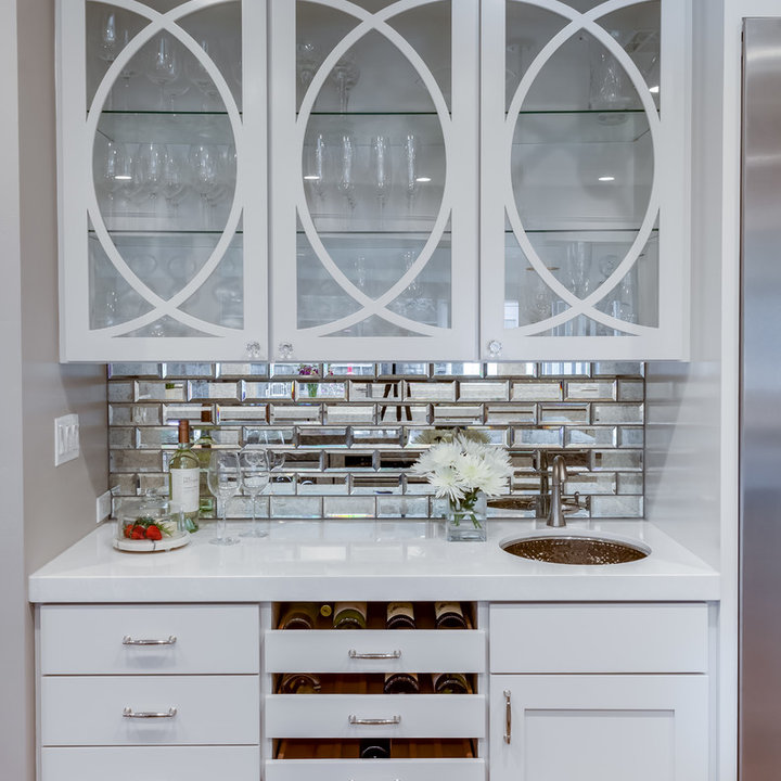 75 Beautiful Home Bar with Mirror Splashback Ideas and Designs - May ...