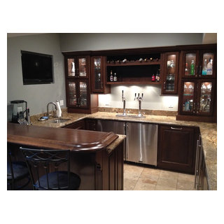 Dunn Bar and Basement - Traditional - Home Bar - Indianapolis - by ...