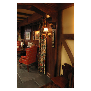 English-Style Basement Pub - Traditional - Home Bar - Cincinnati - by ...