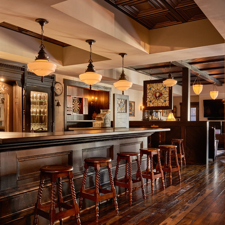 Irish Pub Bar - Photos & Ideas | Houzz