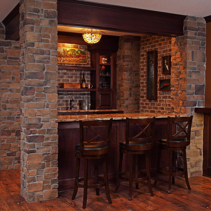 Irish Pub Bar - Photos & Ideas | Houzz