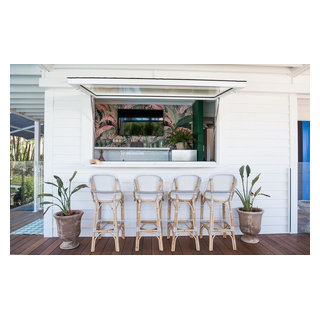 Island style Pool bar + Powder room - Beach Style - Home Bar - Sunshine ...