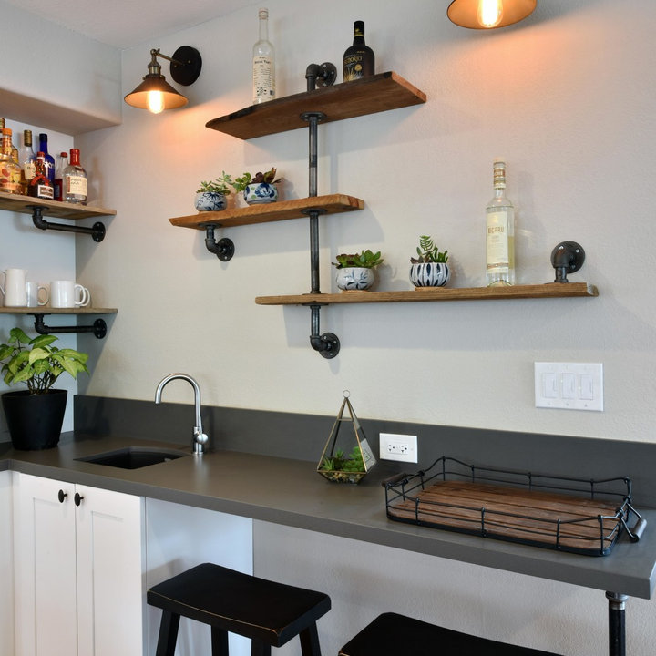 75 Industrial Home Bar Ideas You'll Love - October, 2025 | Houzz