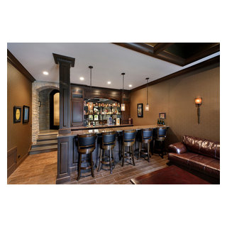 Rich, Dark Stained Bar - Traditional - Home Bar - Chicago - by User | Houzz