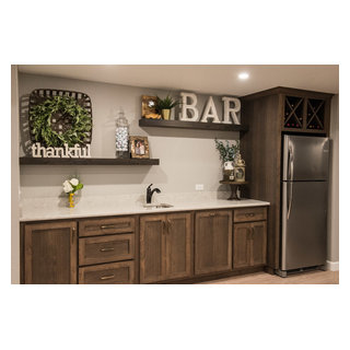 Rustic Bar - Rustic - Home Bar - Chicago - by Lustig Custom Cabinets ...