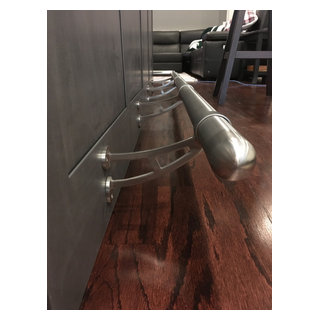 Stainless Steel Footrails - Modern - Home Bar - Atlanta - by User | Houzz