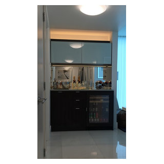 WALL UNITS - Modern - Home Bar - Miami - by Metro Renovation ...