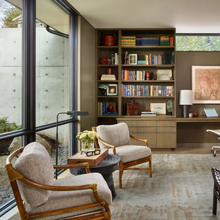 75 Beautiful Beige Floor Home Office with Brown Walls Pictures & Ideas ...