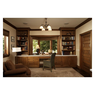 Dean Office - Traditional - Home Office & Library - Los Angeles - by ...