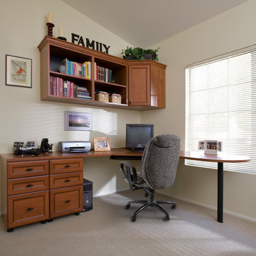 75 Carpeted and Vaulted Ceiling Home Office Ideas You'll Love - May ...