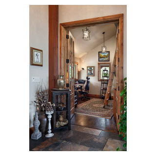 Oklahoma City Residence - Timber Frame Study with Library - Classique ...