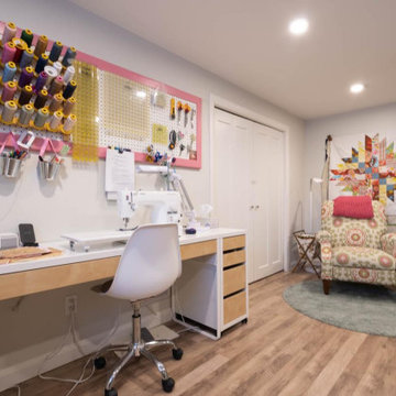 75 Mid-Century Modern Craft Room Ideas You'll Love - July, 2024 | Houzz