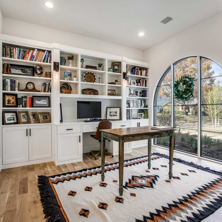 75 Southwestern Home Office Ideas You'll Love - April, 2022 | Houzz