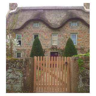 Remodelling of a thatched roof - Farmhouse - Exterior - Channel Islands ...