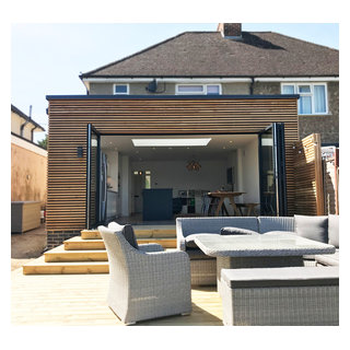 Simplistic Timber clad extension - Modern - Häuser - Hampshire - von ...